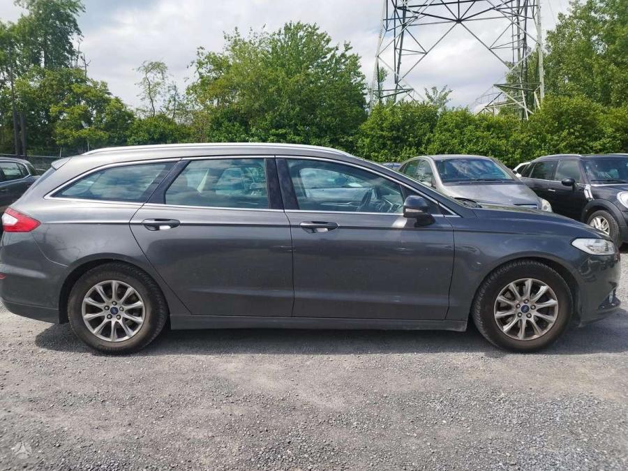 Grey Ford Mondeo 2014 in Siauliai, with an engine capacity of 1.56 L and mileage of 220 thousand km for 4950 €, photo 5 on AUTOMOTO.COM.LV