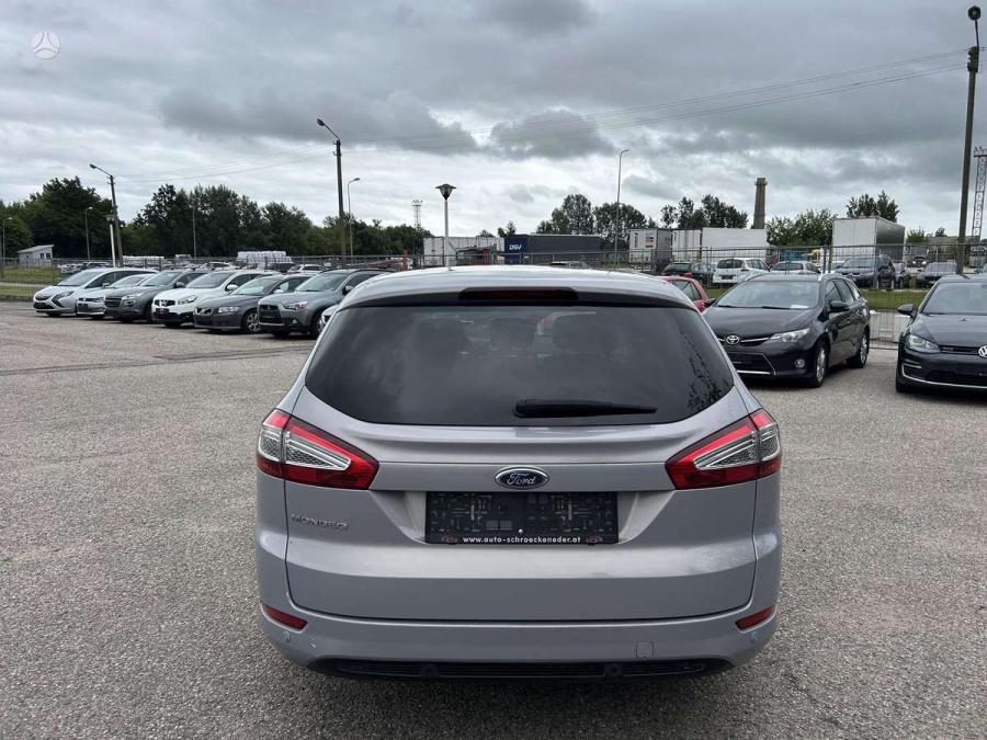 Pelēks Ford Mondeo 2014 Marijampole, ar dzinēja tilpumu 1.56 L un nobraukumu 263 tūkst. km par 3450 €, foto 8 vietnē AUTOMOTO.COM.LV
