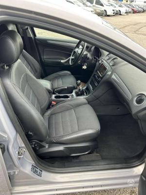 Pelēks Ford Mondeo 2014 Marijampole, ar dzinēja tilpumu 1.56 L un nobraukumu 263 tūkst. km par 3450 €, foto 17 vietnē AUTOMOTO.COM.LV