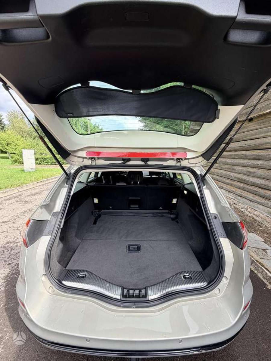 Grey Ford Mondeo 2014 in Utena, with an engine capacity of 2.00 L and mileage of 335 thousand km for 6500 €, photo 39 on AUTOMOTO.COM.LV