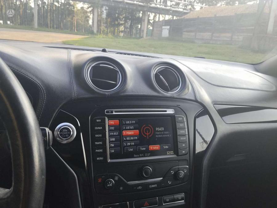 Pelēks Ford Mondeo 2014 Viļņa, ar dzinēja tilpumu 2.00 L un nobraukumu 155 tūkst. km par 4500 €, foto 6 vietnē AUTOMOTO.COM.LV
