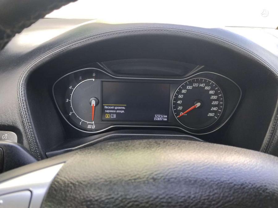 Pelēks Ford Mondeo 2014 Viļņa, ar dzinēja tilpumu 2.00 L un nobraukumu 155 tūkst. km par 4500 €, foto 7 vietnē AUTOMOTO.COM.LV