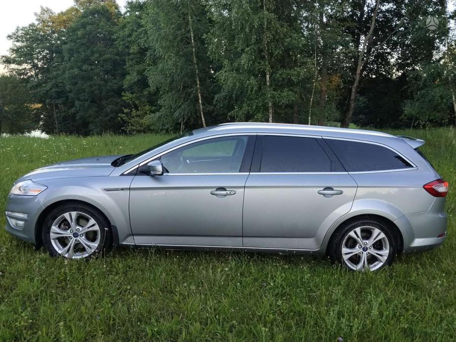 Pelēks Ford Mondeo 2014 Viļņa, ar dzinēja tilpumu 2.00 L un nobraukumu 155 tūkst. km par 4500 €, foto 9 vietnē AUTOMOTO.COM.LV