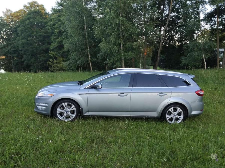 Pelēks Ford Mondeo 2014 Viļņa, ar dzinēja tilpumu 2.00 L un nobraukumu 155 tūkst. km par 4500 €, foto 15 vietnē AUTOMOTO.COM.LV