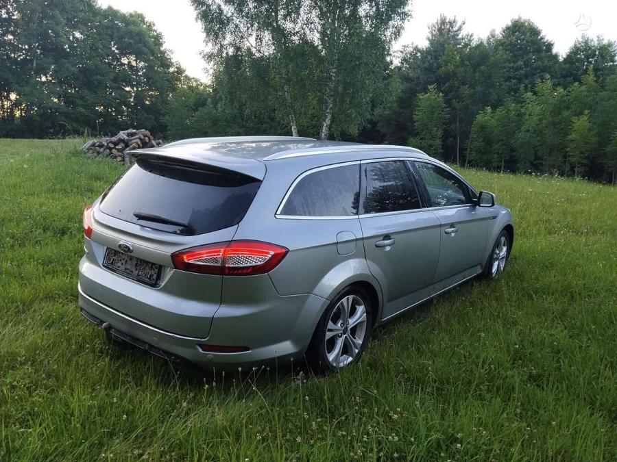 Pelēks Ford Mondeo 2014 Viļņa, ar dzinēja tilpumu 2.00 L un nobraukumu 155 tūkst. km par 4500 €, foto 16 vietnē AUTOMOTO.COM.LV