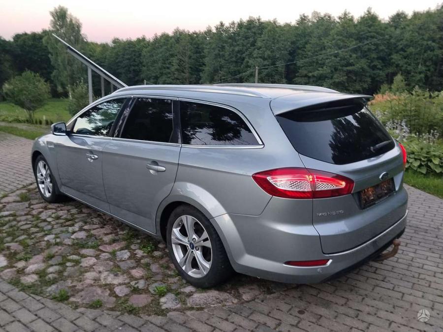 Pelēks Ford Mondeo 2014 Viļņa, ar dzinēja tilpumu 2.00 L un nobraukumu 155 tūkst. km par 4500 €, foto 29 vietnē AUTOMOTO.COM.LV