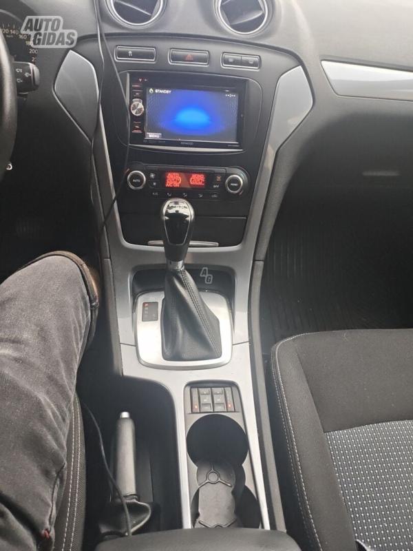 Pelēks Ford Mondeo 2014 Panevēža, ar dzinēja tilpumu 2.00 L un nobraukumu 187 tūkst. km par 2200 €, foto 2 vietnē AUTOMOTO.COM.LV