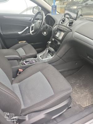 Grey Ford Mondeo 2014 in Panevezys, with an engine capacity of 2.00 L and mileage of 187 thousand km for 2200 €, photo 8 on AUTOMOTO.COM.LV