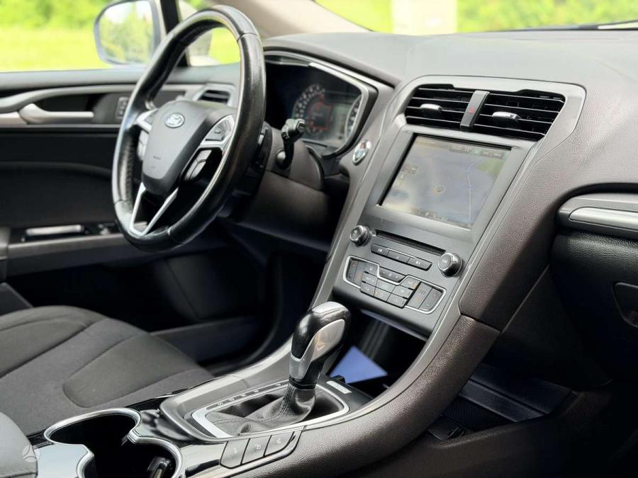 Grey Ford Mondeo 2014 in Utena, with an engine capacity of 2.00 L and mileage of 335 thousand km for 6450 €, photo 24 on AUTOMOTO.COM.LV