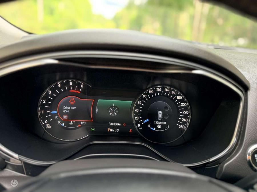 Grey Ford Mondeo 2014 in Utena, with an engine capacity of 2.00 L and mileage of 335 thousand km for 6450 €, photo 26 on AUTOMOTO.COM.LV