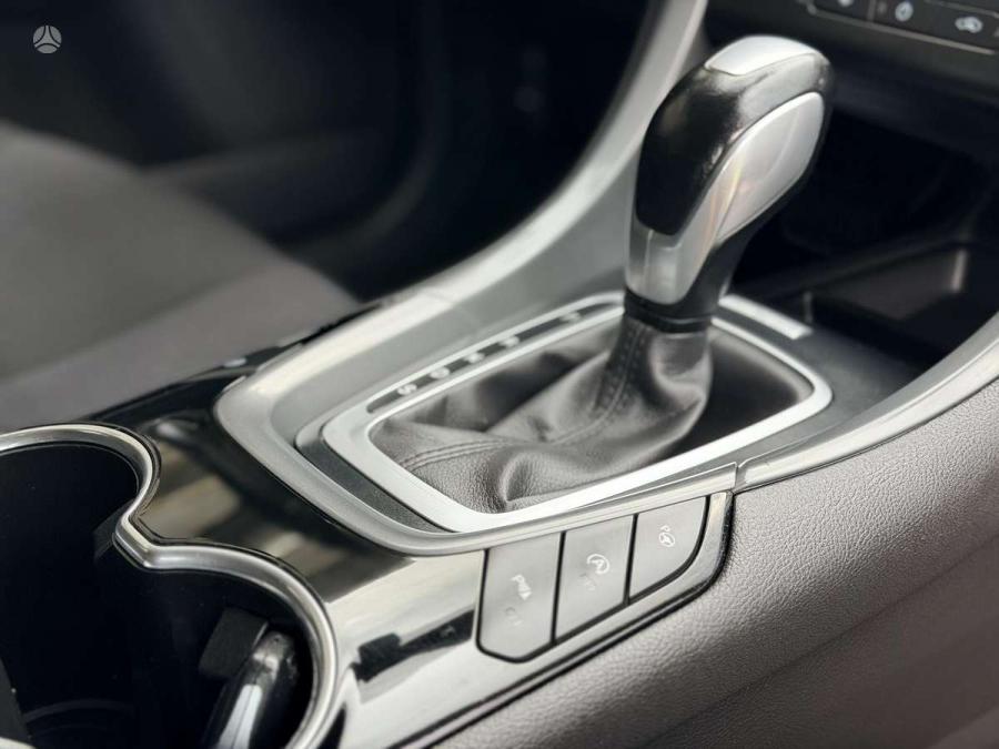 Grey Ford Mondeo 2014 in Utena, with an engine capacity of 2.00 L and mileage of 335 thousand km for 6450 €, photo 30 on AUTOMOTO.COM.LV