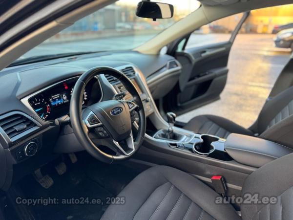 Pelēks Ford Mondeo 2015 Tallina, ar dzinēja tilpumu 1.60 L un nobraukumu 220 tūkst. km par 5999 €, foto 9 vietnē AUTOMOTO.COM.LV
