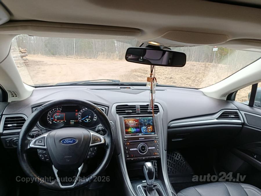Pelēks Ford Mondeo 2015 Tallina, ar dzinēja tilpumu 2.00 L un nobraukumu 250 tūkst. km par 7890 €, foto 13 vietnē AUTOMOTO.COM.LV