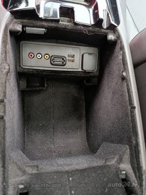 Pelēks Ford Mondeo 2015 Tallina, ar dzinēja tilpumu 2.00 L un nobraukumu 250 tūkst. km par 7890 €, foto 16 vietnē AUTOMOTO.COM.LV
