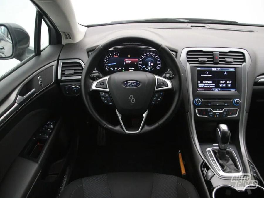 Grey Ford Mondeo 2015 in Vilnius, with an engine capacity of 2.00 L and mileage of 270 thousand km for 8299 €, photo 18 on AUTOMOTO.COM.LV