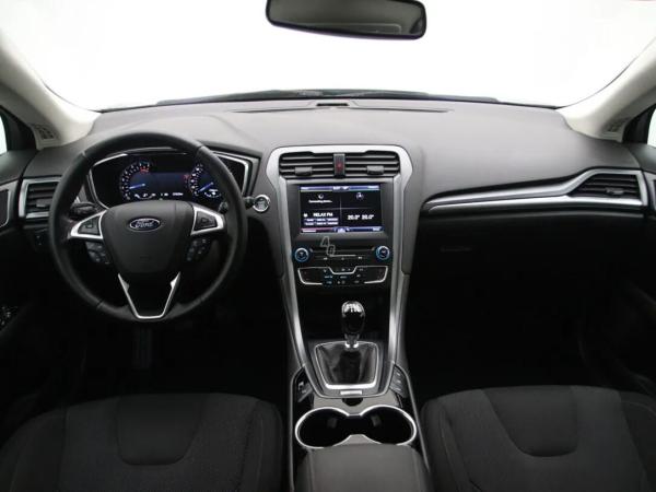 Pelēks Ford Mondeo 2015 Viļņa, ar dzinēja tilpumu 2.00 L un nobraukumu 276 tūkst. km par 7199 €, foto 2 vietnē AUTOMOTO.COM.LV