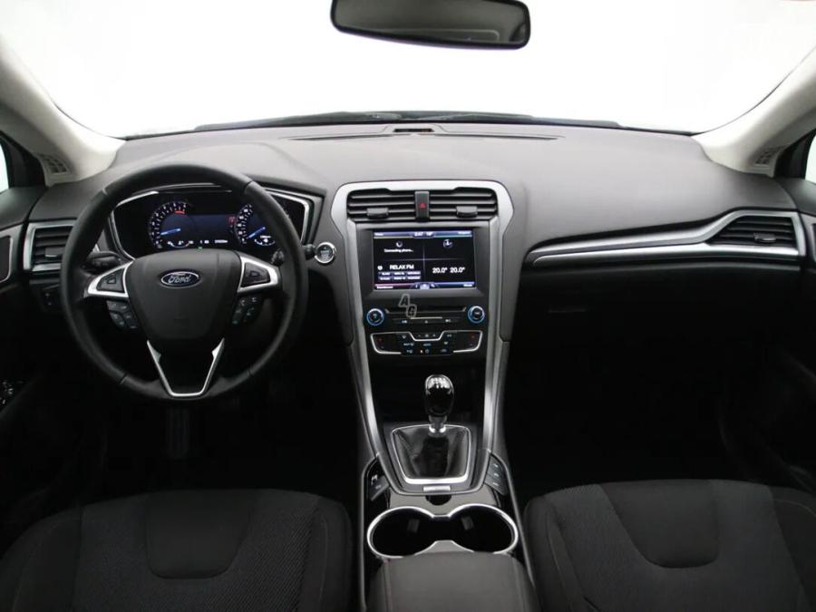 Pelēks Ford Mondeo 2015 Viļņa, ar dzinēja tilpumu 2.00 L un nobraukumu 276 tūkst. km par 7199 €, foto 3 vietnē AUTOMOTO.COM.LV