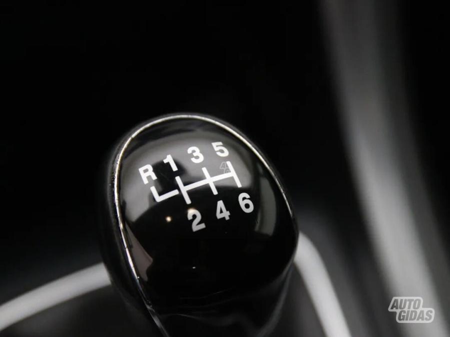 Pelēks Ford Mondeo 2015 Viļņa, ar dzinēja tilpumu 2.00 L un nobraukumu 276 tūkst. km par 7199 €, foto 31 vietnē AUTOMOTO.COM.LV