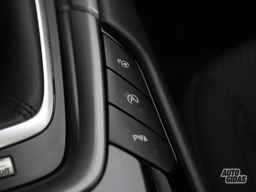 Pelēks Ford Mondeo 2015 Viļņa, ar dzinēja tilpumu 2.00 L un nobraukumu 276 tūkst. km par 7199 €, foto 33 vietnē AUTOMOTO.COM.LV