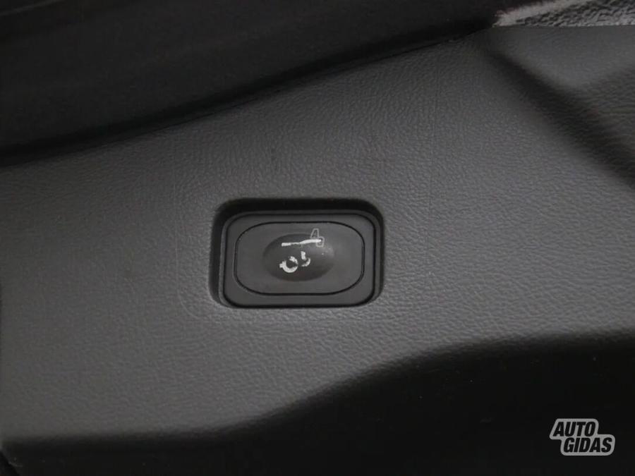 Pelēks Ford Mondeo 2015 Viļņa, ar dzinēja tilpumu 2.00 L un nobraukumu 276 tūkst. km par 7199 €, foto 37 vietnē AUTOMOTO.COM.LV
