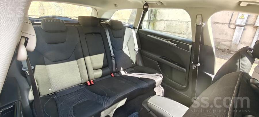 Pelēks Ford Mondeo 2015 Rīga, ar dzinēja tilpumu 2.00 L un nobraukumu 263 tūkst. km par 8000 €, foto 9 vietnē AUTOMOTO.COM.LV