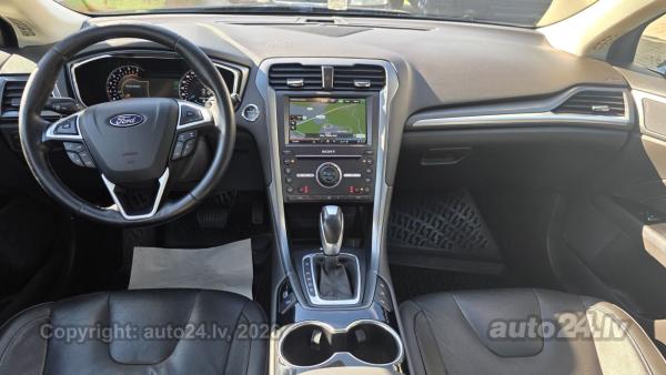 Grey Ford Mondeo 2015 in Valga, with an engine capacity of 2.00 L and mileage of 251 thousand km for 7490 €, photo 8 on AUTOMOTO.COM.LV