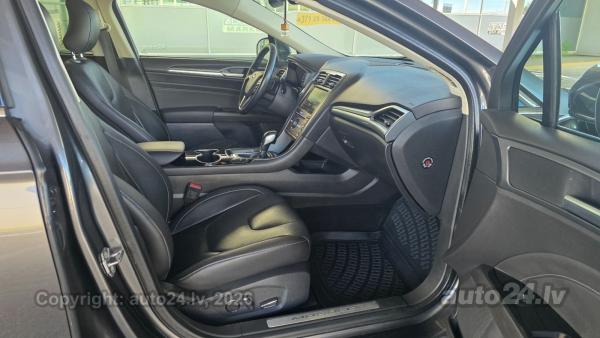 Grey Ford Mondeo 2015 in Valga, with an engine capacity of 2.00 L and mileage of 251 thousand km for 7490 €, photo 10 on AUTOMOTO.COM.LV