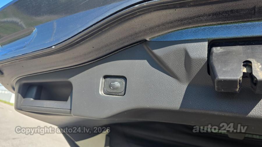 Pelēks Ford Mondeo 2015 Valga, ar dzinēja tilpumu 2.00 L un nobraukumu 251 tūkst. km par 7490 €, foto 16 vietnē AUTOMOTO.COM.LV