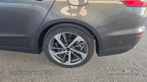Pelēks Ford Mondeo 2015 Valga, ar dzinēja tilpumu 2.00 L un nobraukumu 251 tūkst. km par 7490 €, foto 18 vietnē AUTOMOTO.COM.LV