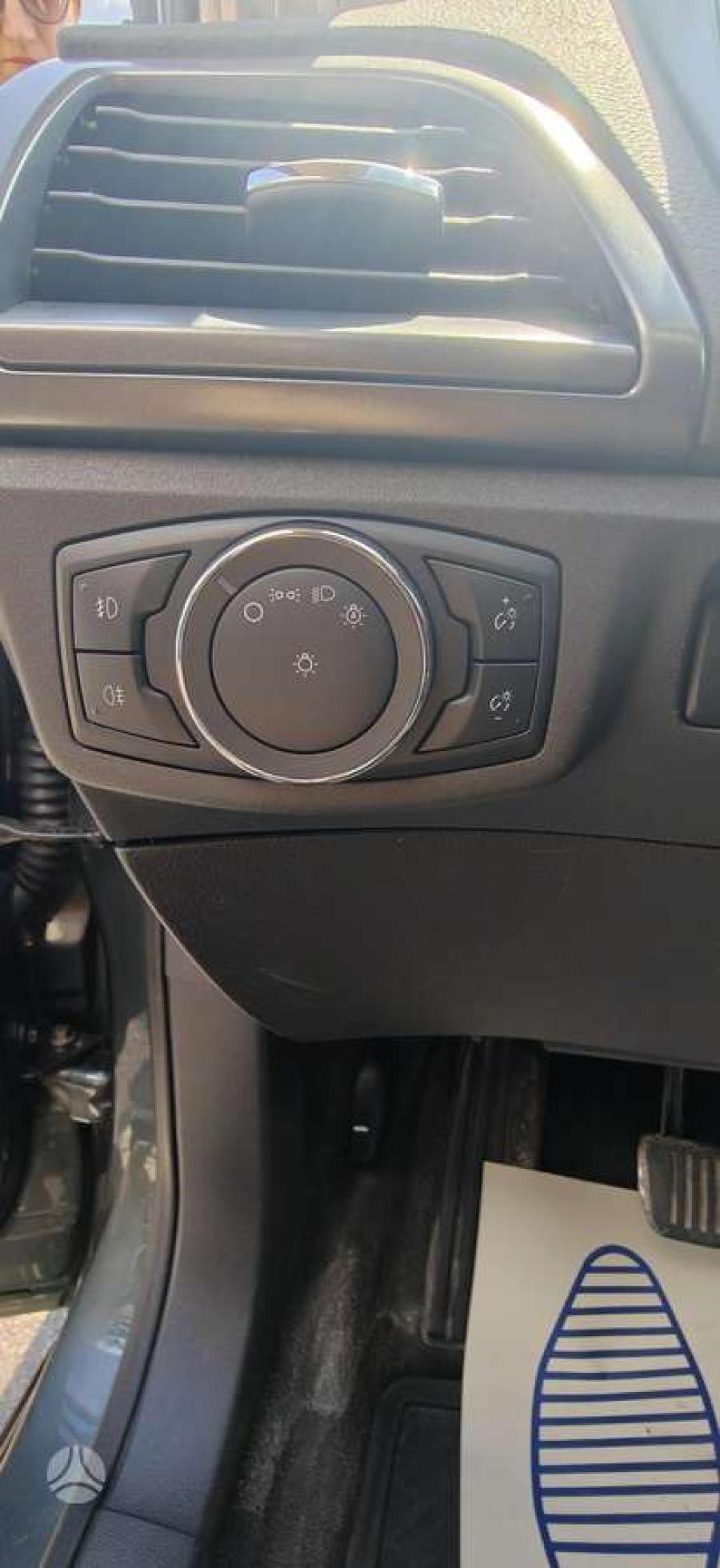 Pelēks Ford Mondeo 2015 Viļņa, ar dzinēja tilpumu 2.00 L un nobraukumu 330 tūkst. km par 6550 €, foto 9 vietnē AUTOMOTO.COM.LV