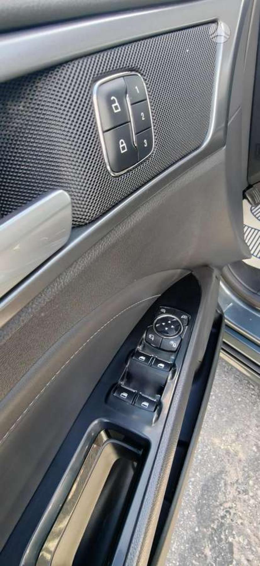 Pelēks Ford Mondeo 2015 Viļņa, ar dzinēja tilpumu 2.00 L un nobraukumu 330 tūkst. km par 6550 €, foto 11 vietnē AUTOMOTO.COM.LV