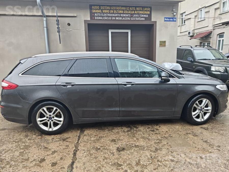 Pelēks Ford Mondeo 2015 Rīga, ar dzinēja tilpumu 2.00 L un nobraukumu 272 tūkst. km par 5500 €, foto 4 vietnē AUTOMOTO.COM.LV