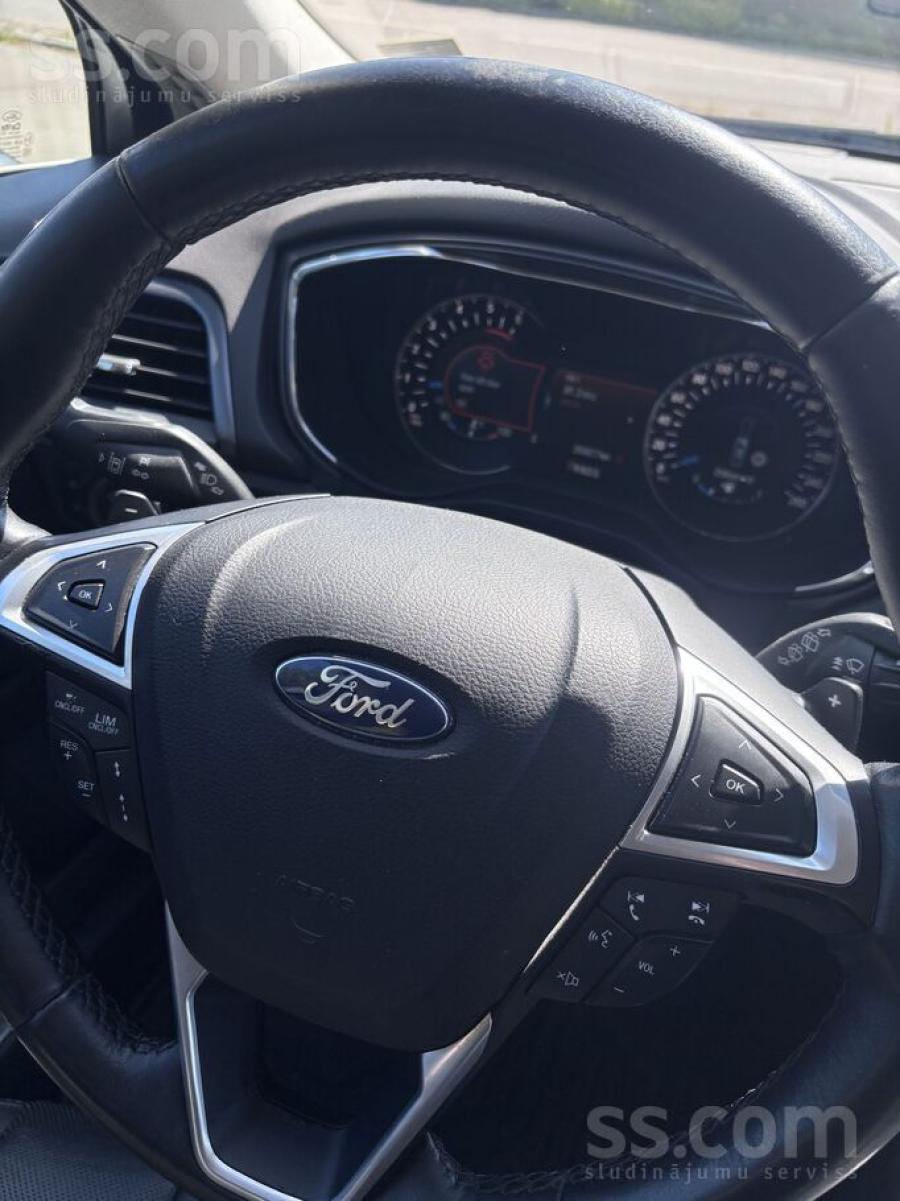 Grey Ford Mondeo 2015 in Liepaja, with an engine capacity of 2.00 L and mileage of 269 thousand km for 7500 €, photo 8 on AUTOMOTO.COM.LV
