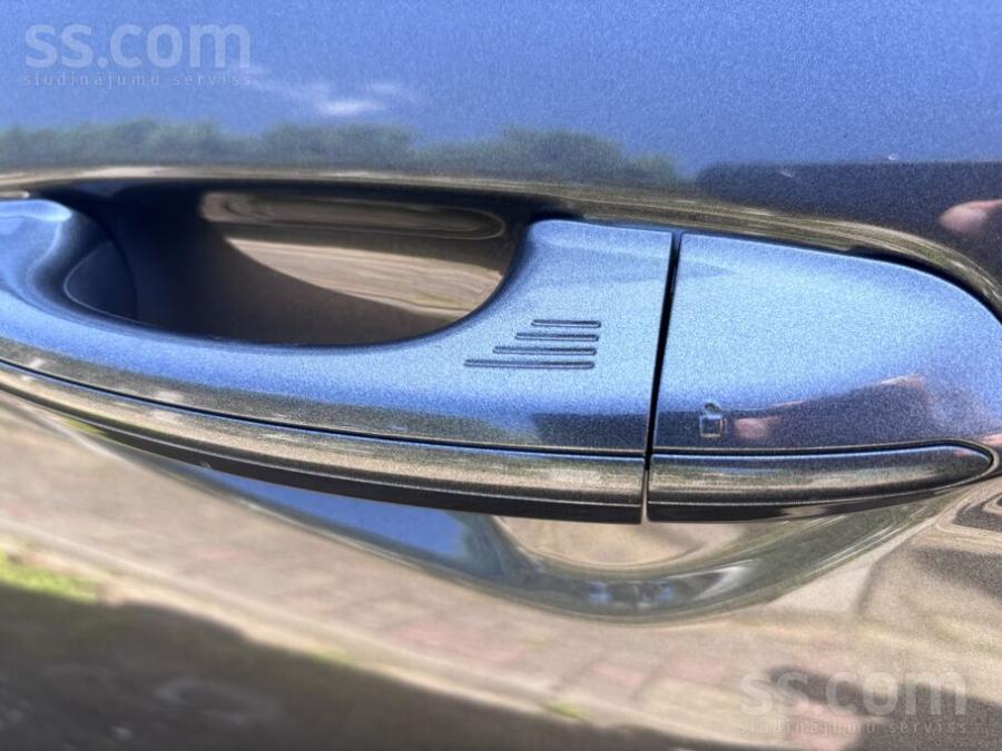 Grey Ford Mondeo 2015 in Liepaja, with an engine capacity of 2.00 L and mileage of 269 thousand km for 7500 €, photo 10 on AUTOMOTO.COM.LV