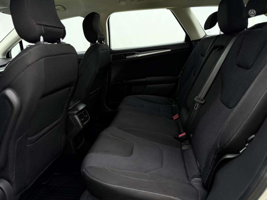 Grey Ford Mondeo 2015 in Vilnius, with an engine capacity of 1.50 L and mileage of 233 thousand km for 6400 €, photo 12 on AUTOMOTO.COM.LV