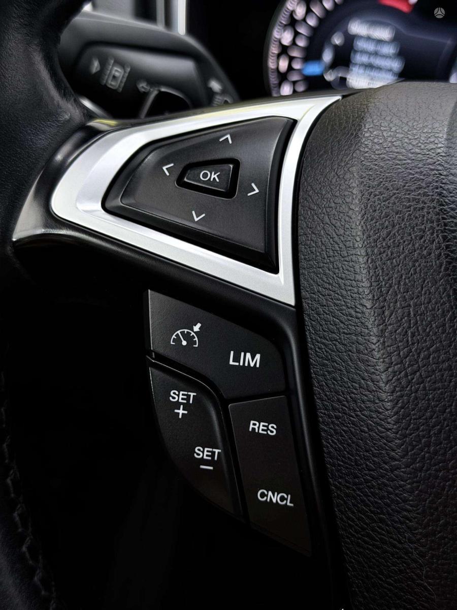 Pelēks Ford Mondeo 2015 Viļņa, ar dzinēja tilpumu 1.50 L un nobraukumu 233 tūkst. km par 6400 €, foto 27 vietnē AUTOMOTO.COM.LV