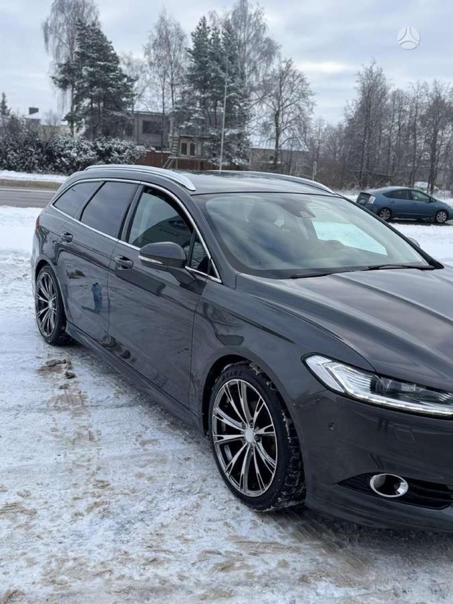 Grey Ford Mondeo 2016 in Siauliai, with an engine capacity of 2.00 L and mileage of 226 thousand km for 11500 €, photo 10 on AUTOMOTO.COM.LV