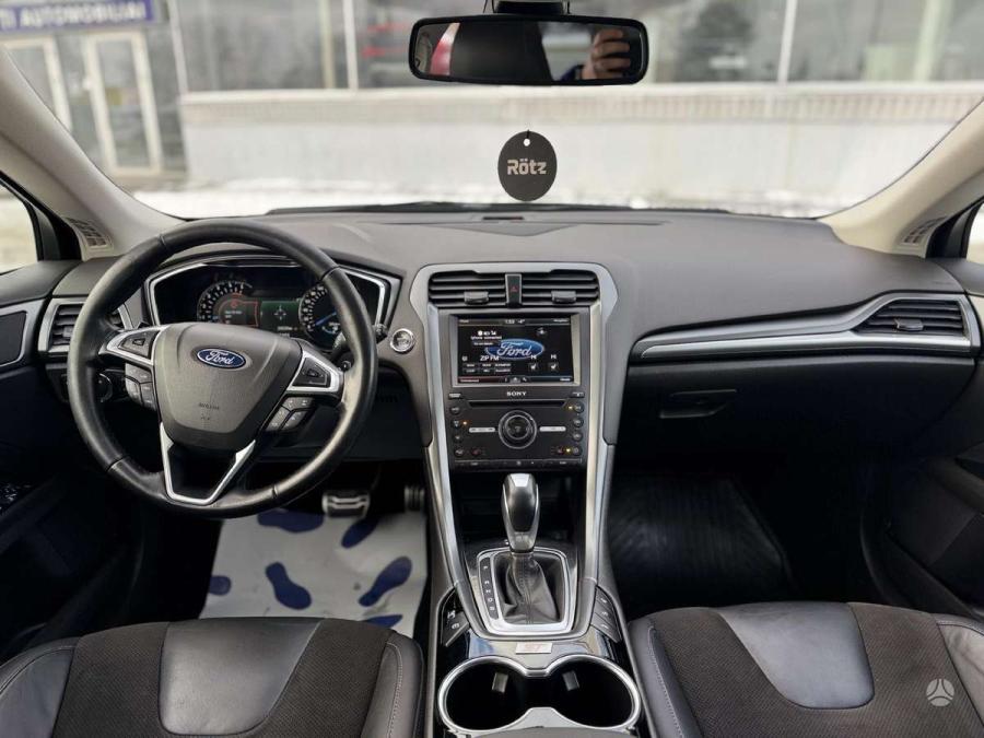 Grey Ford Mondeo 2016 in Siauliai, with an engine capacity of 2.00 L and mileage of 226 thousand km for 11500 €, photo 20 on AUTOMOTO.COM.LV
