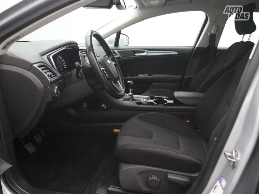 Grey Ford Mondeo 2016 in Vilnius, with an engine capacity of 2.00 L and mileage of 232 thousand km for 8699 €, photo 4 on AUTOMOTO.COM.LV