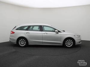 Grey Ford Mondeo 2016 in Vilnius, with an engine capacity of 2.00 L and mileage of 232 thousand km for 8699 €, photo 9 on AUTOMOTO.COM.LV