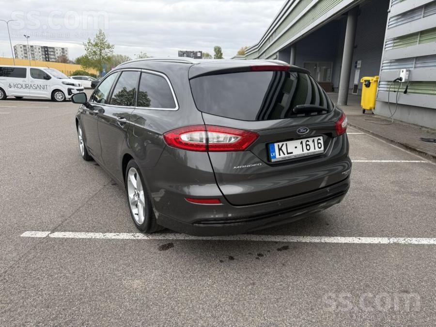 Pelēks Ford Mondeo 2016 Rīga, ar dzinēja tilpumu 1.50 L un nobraukumu 141 tūkst. km par 9800 €, foto 11 vietnē AUTOMOTO.COM.LV