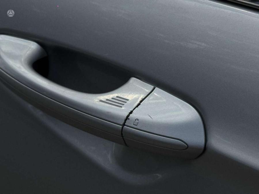Grey Ford Mondeo 2016 in Kaunas, with an engine capacity of 2.00 L and mileage of 304 thousand km for 5490 €, photo 13 on AUTOMOTO.COM.LV