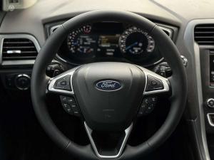 Grey Ford Mondeo 2016 in Kaunas, with an engine capacity of 2.00 L and mileage of 304 thousand km for 5490 €, photo 17 on AUTOMOTO.COM.LV