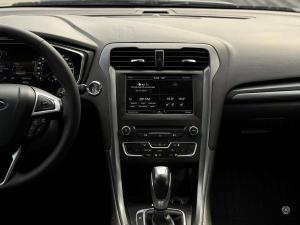 Grey Ford Mondeo 2016 in Kaunas, with an engine capacity of 2.00 L and mileage of 304 thousand km for 5490 €, photo 18 on AUTOMOTO.COM.LV