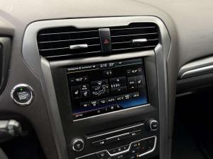 Grey Ford Mondeo 2016 in Kaunas, with an engine capacity of 2.00 L and mileage of 304 thousand km for 5490 €, photo 27 on AUTOMOTO.COM.LV