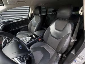 Grey Ford Mondeo 2016 in Kaunas, with an engine capacity of 2.00 L and mileage of 304 thousand km for 5490 €, photo 31 on AUTOMOTO.COM.LV