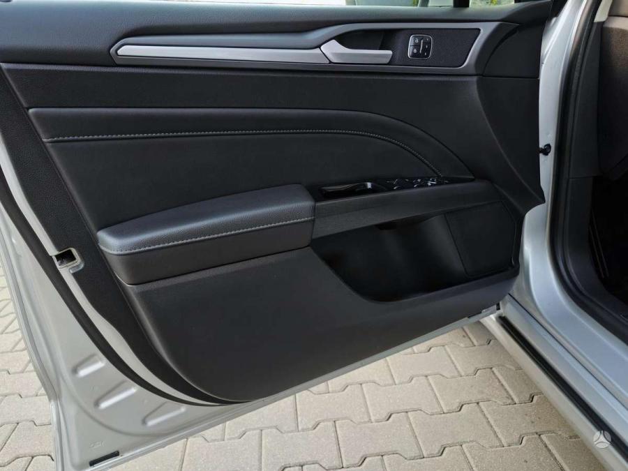 Grey Ford Mondeo 2016 in Klaipeda, with an engine capacity of 2.00 L and mileage of 290 thousand km for 7999 €, photo 21 on AUTOMOTO.COM.LV