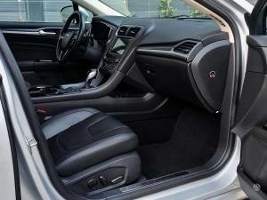 Grey Ford Mondeo 2016 in Klaipeda, with an engine capacity of 2.00 L and mileage of 290 thousand km for 7999 €, photo 38 on AUTOMOTO.COM.LV