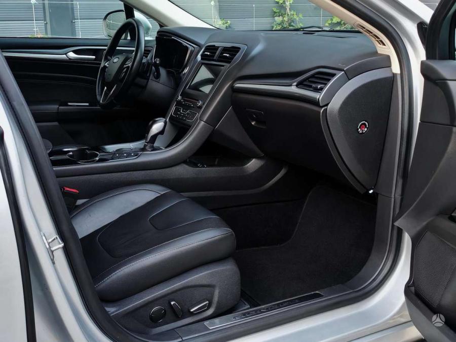 Grey Ford Mondeo 2016 in Klaipeda, with an engine capacity of 2.00 L and mileage of 290 thousand km for 7999 €, photo 38 on AUTOMOTO.COM.LV