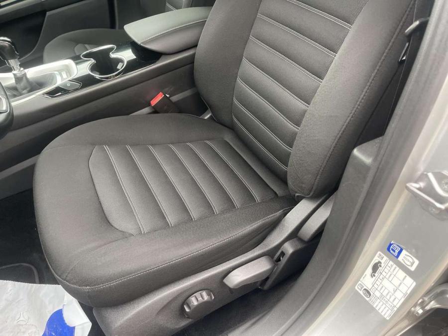 Grey Ford Mondeo 2016 in Kaunas, with an engine capacity of 1.50 L and mileage of 264 thousand km for 6200 €, photo 19 on AUTOMOTO.COM.LV